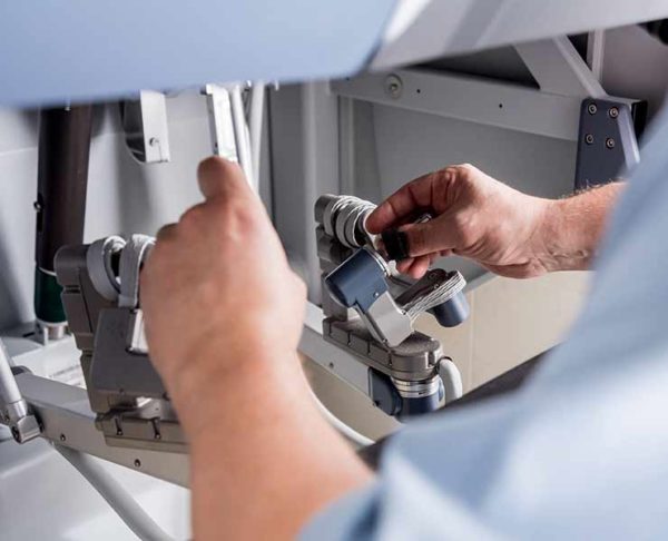 Surgical Robot Control Console - Allied Motion